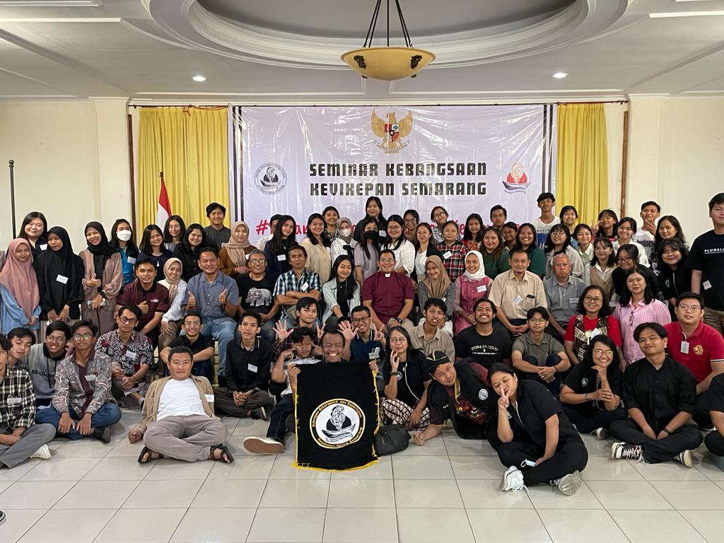 Kaum Muda Harus Peduli pada Kehidupan Bangsa - Majalah INSPIRASI